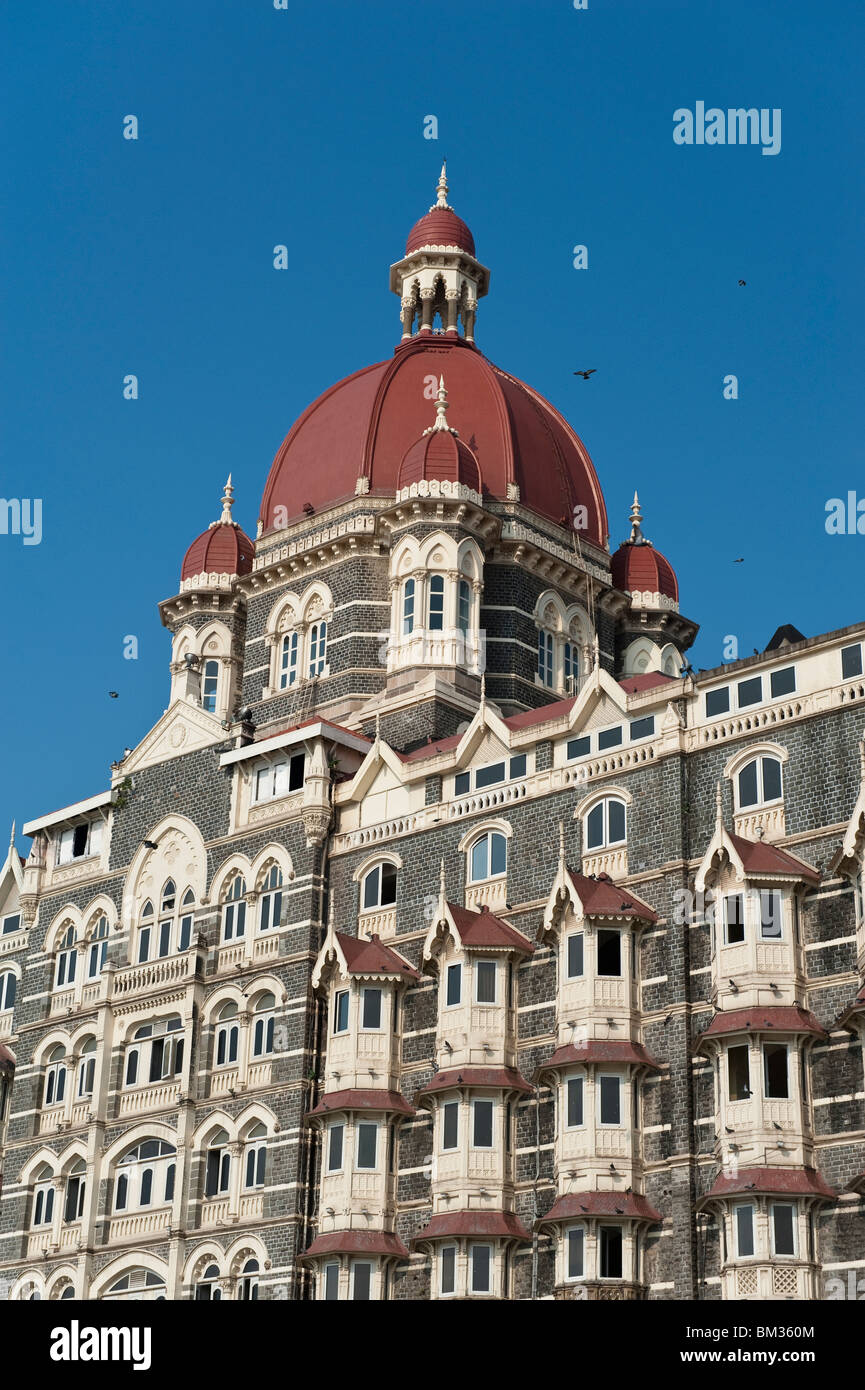 The Taj Mahal Hotel & Tower close to the Gateway of India in Mumbai ...