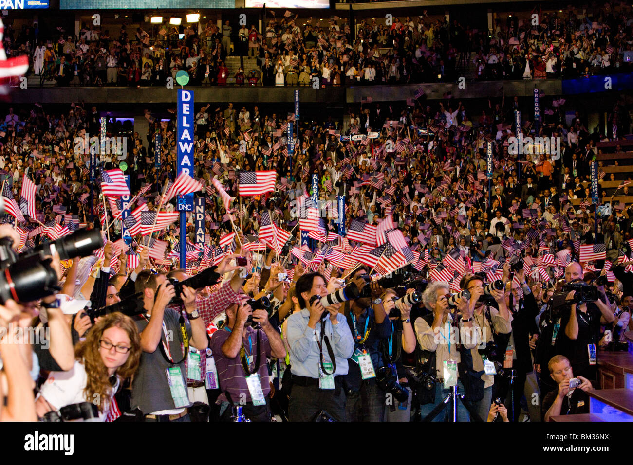Crowd american flags hi-res stock photography and images - Alamy