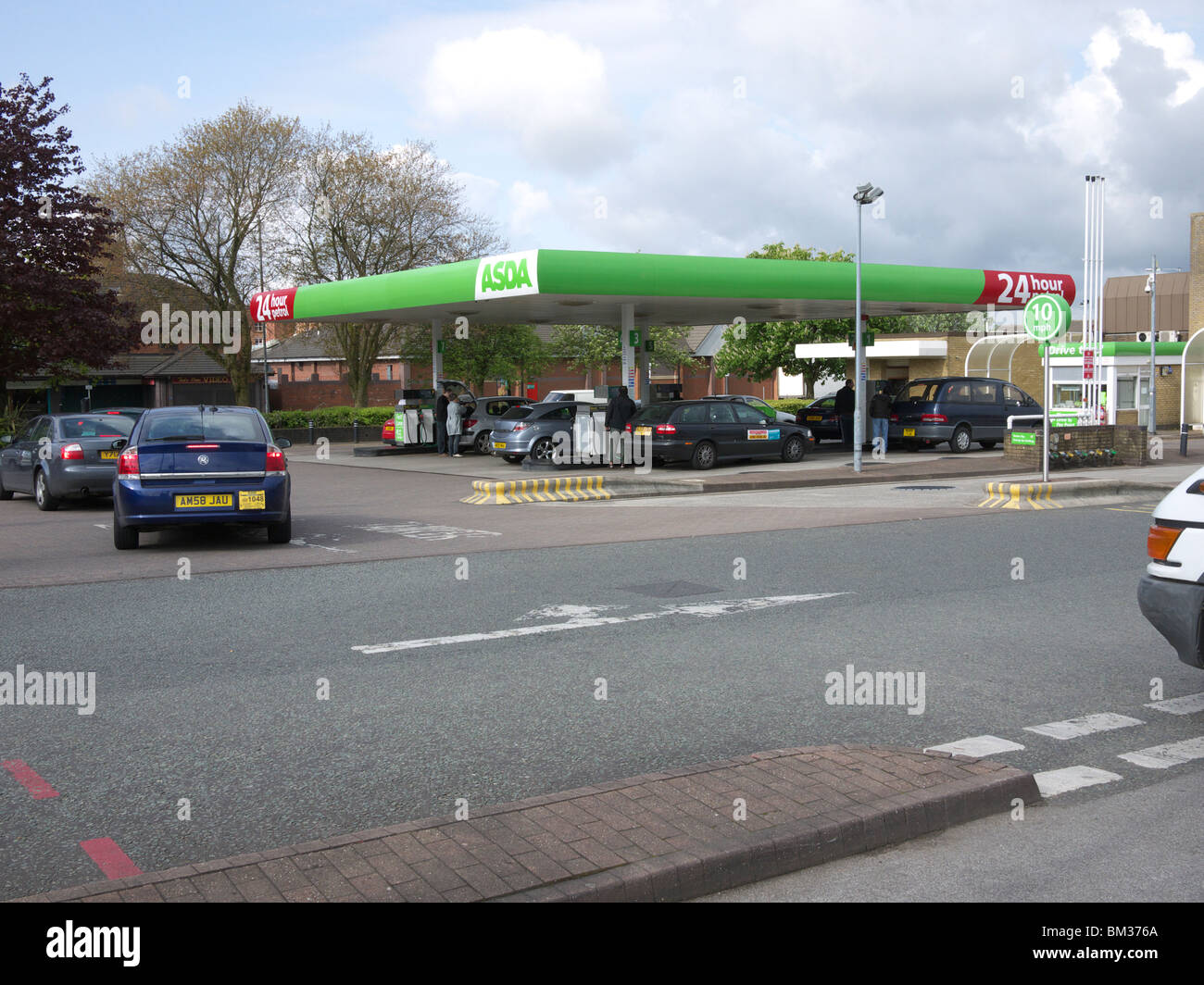 Asda,Supermarket fuel station,Chadderton,Oldham,Lancashire, UK Stock ...