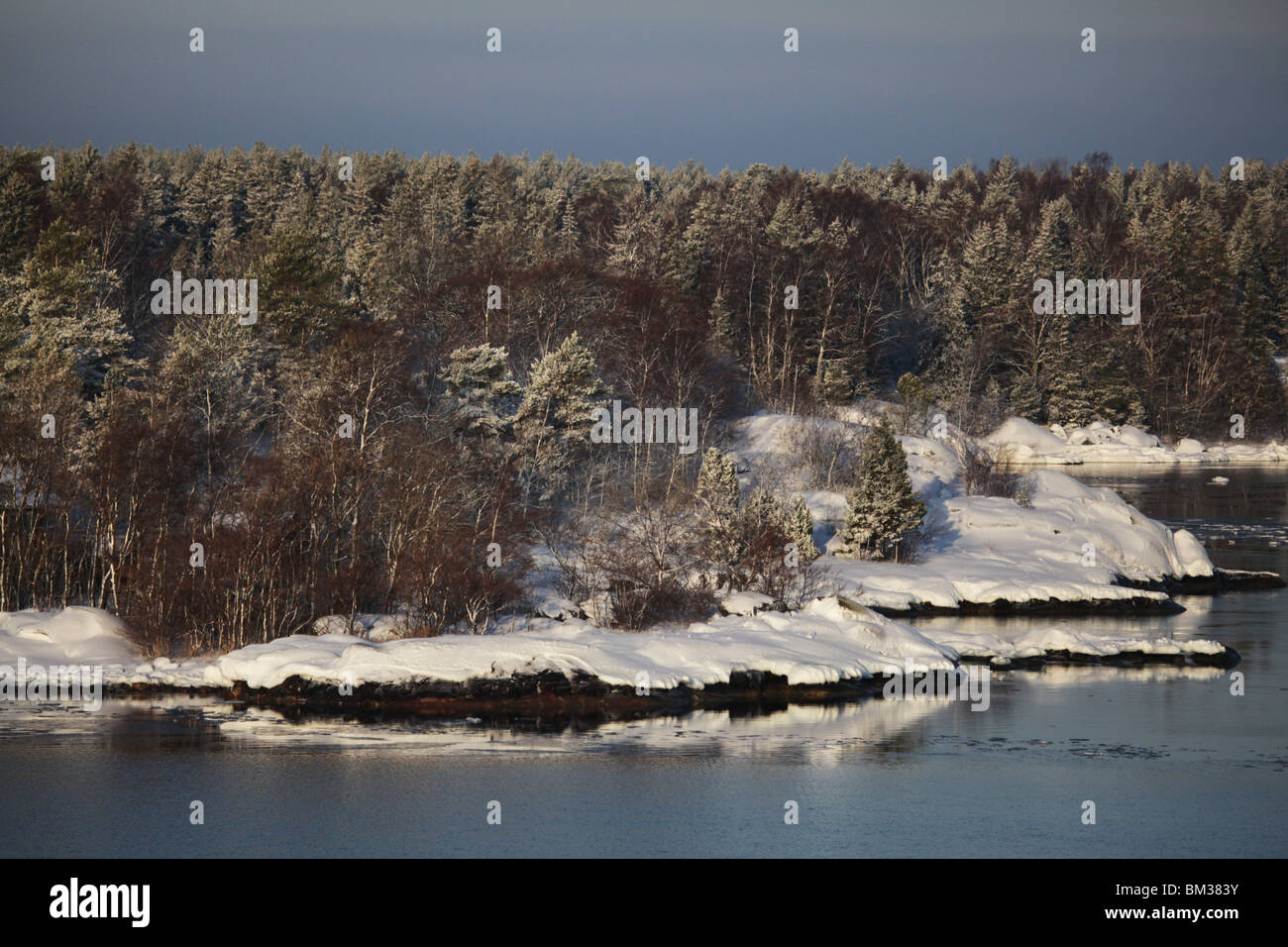 SWEDISH ARCHIPELAGO WINTER: Sweden Swedish archipelago east coast in ...
