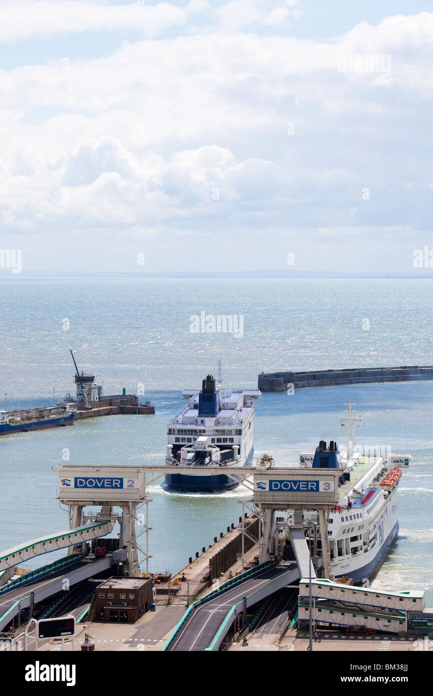Dover eastern docks hi-res stock photography and images - Alamy