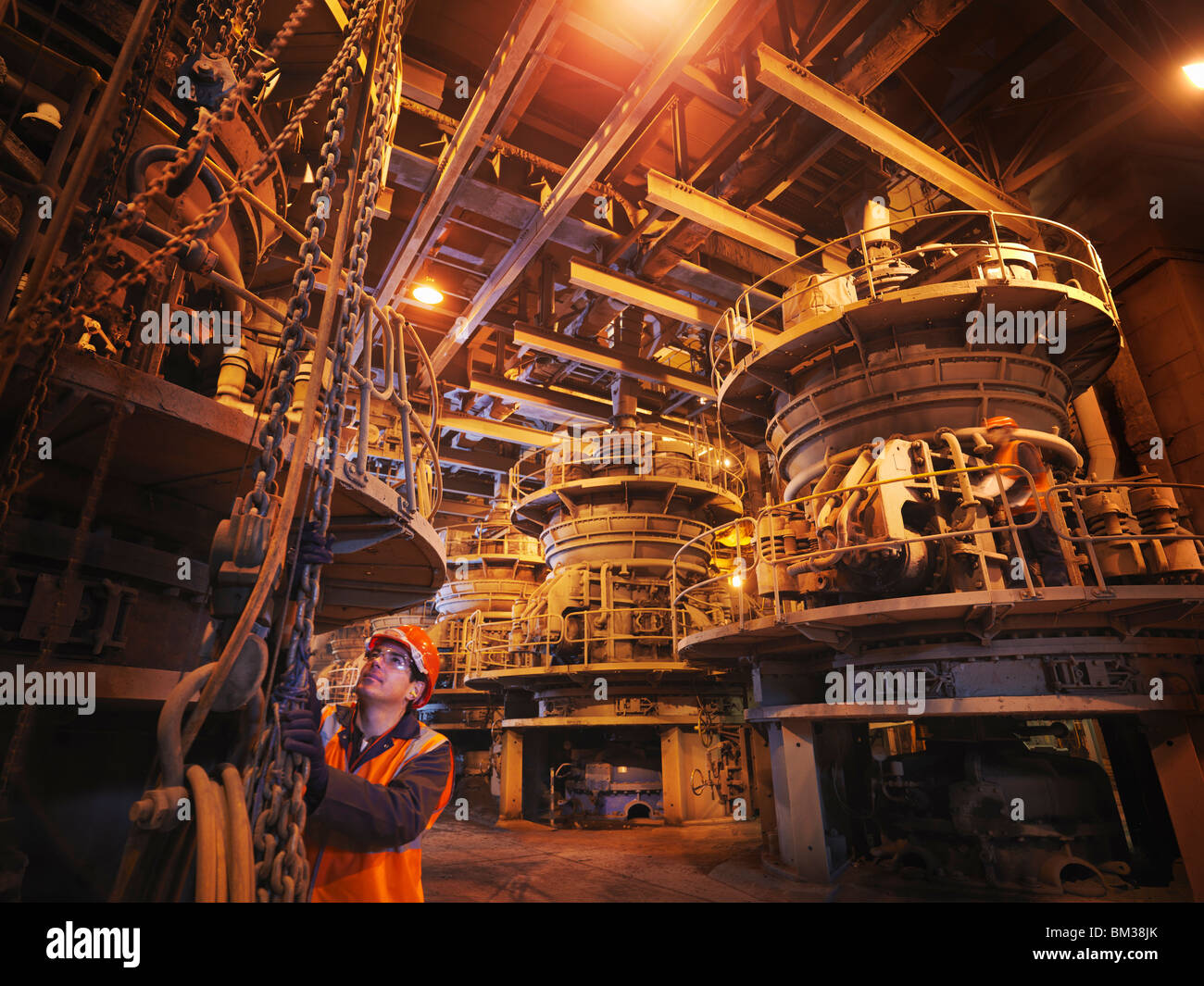 Coal chain hi-res stock photography and images - Alamy