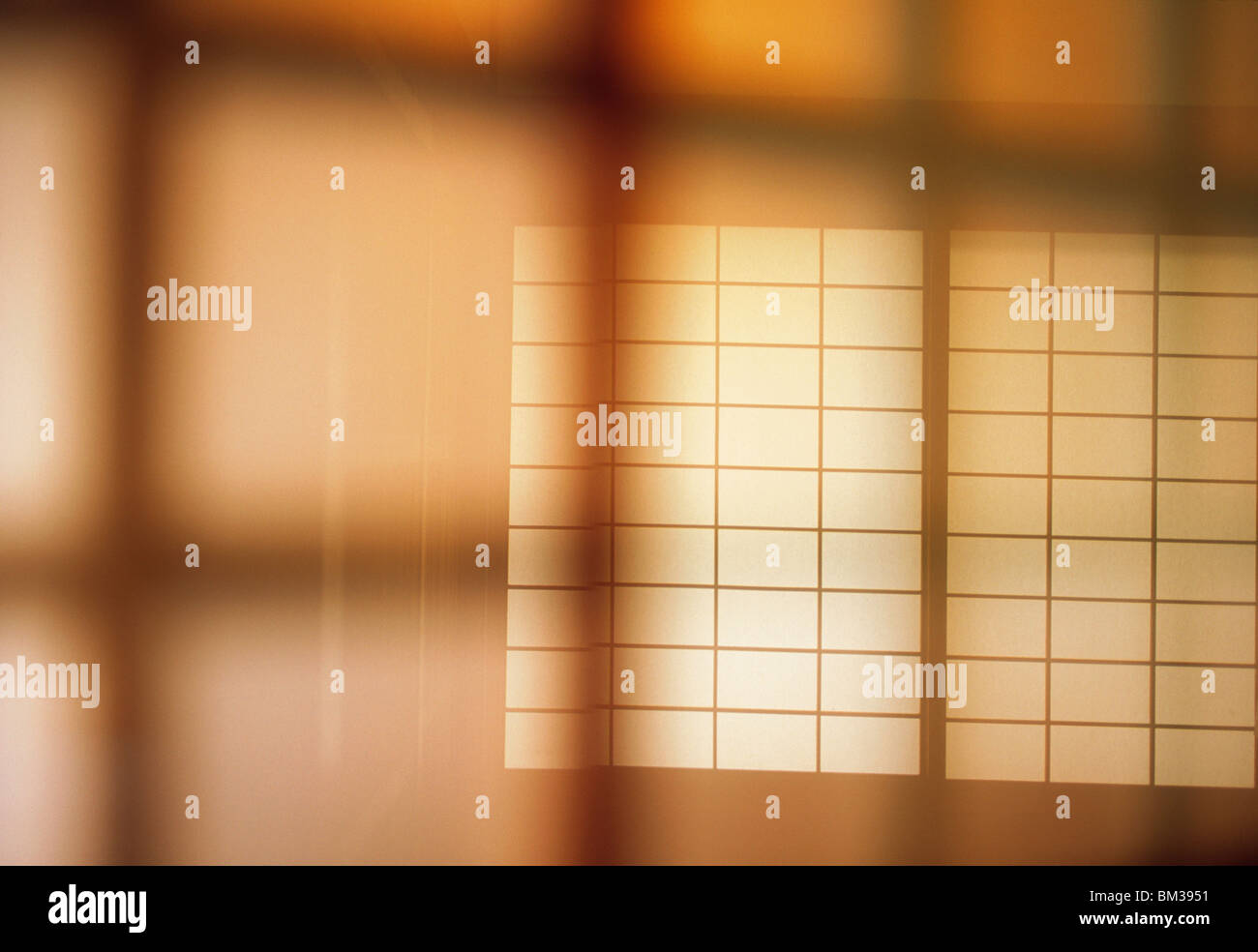 Sliding paper door hi-res stock photography and images - Alamy