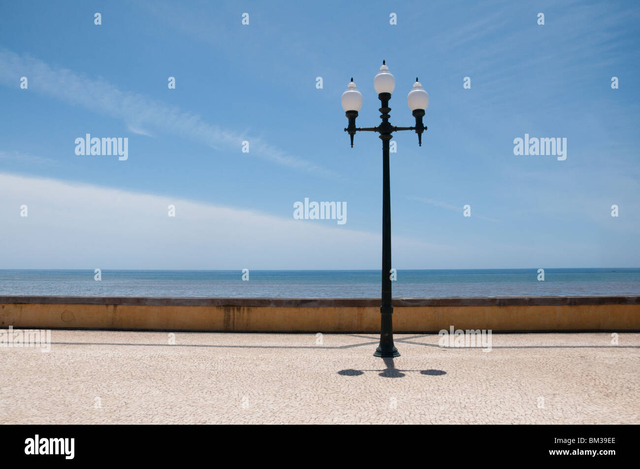 Harbour promenade hi-res stock photography and images - Alamy
