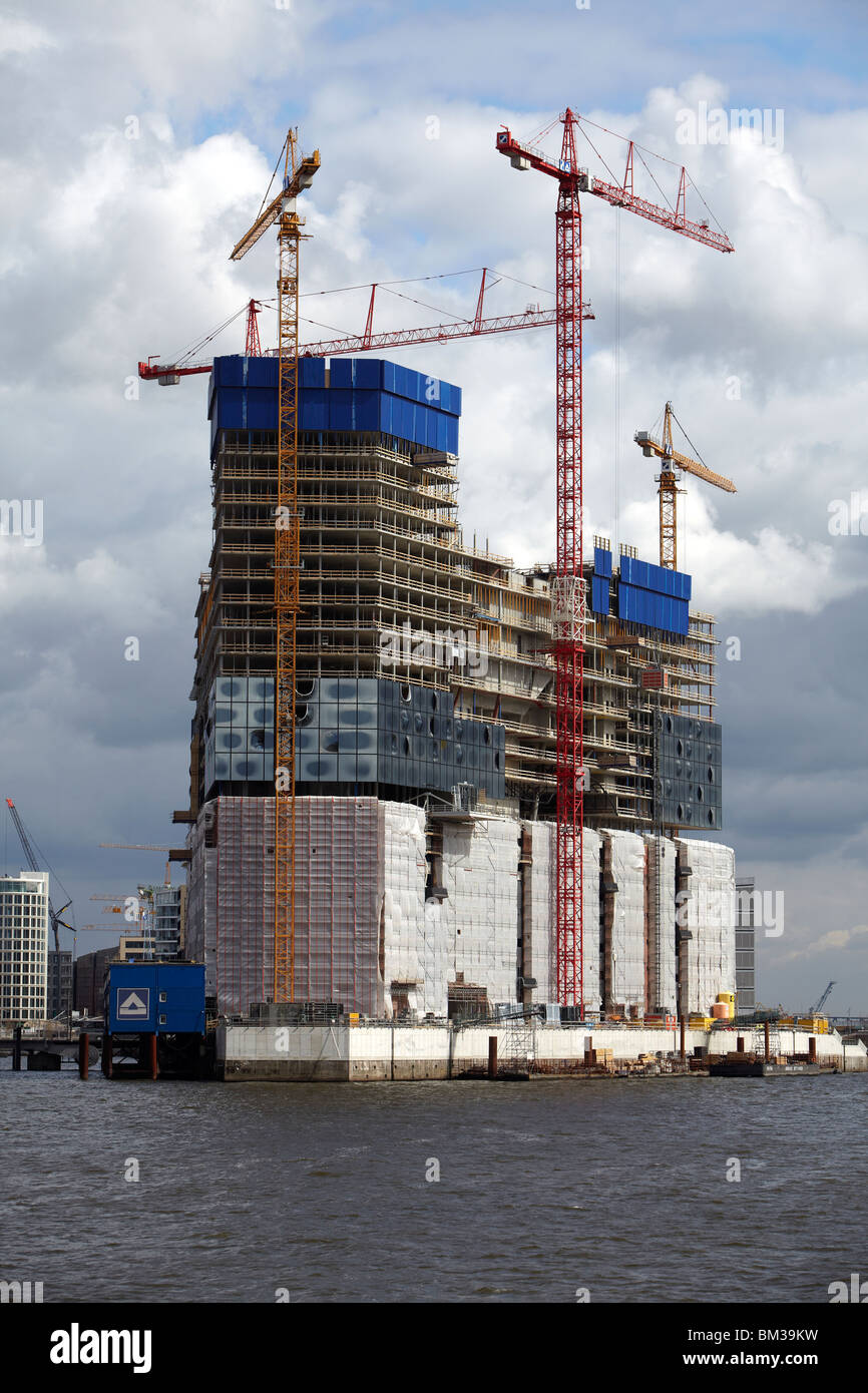 The construction site of the philharmonic hall 'Elbphilharmonie' Stock ...