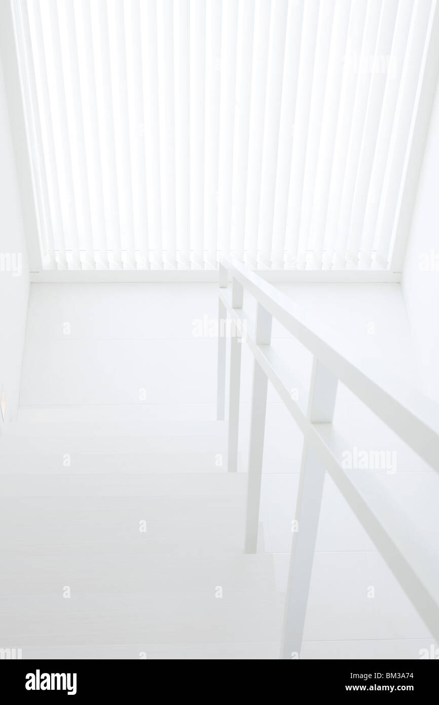 White railing railings hi-res stock photography and images - Alamy