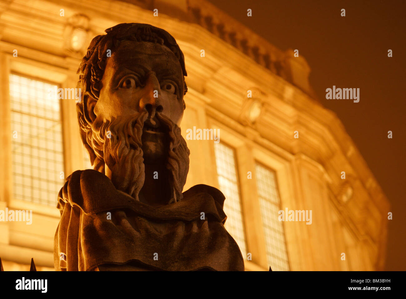 Oxford night stone head uk hi-res stock photography and images - Alamy
