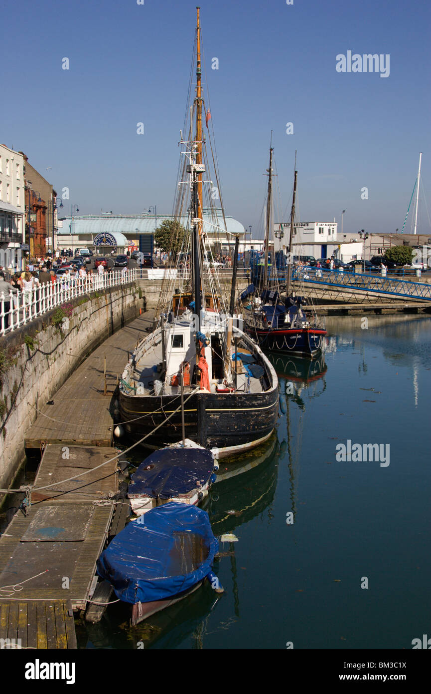 ramsgate kent harbour Stock Photo - Alamy
