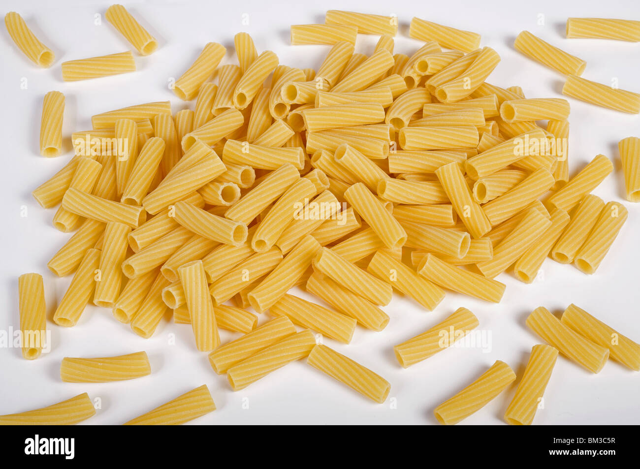 Tortiglioni pasta hi-res stock photography and images - Alamy
