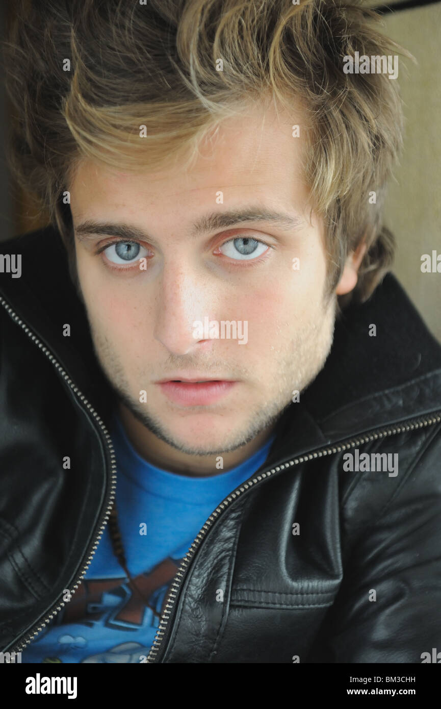 Portrait of a young man Stock Photo - Alamy