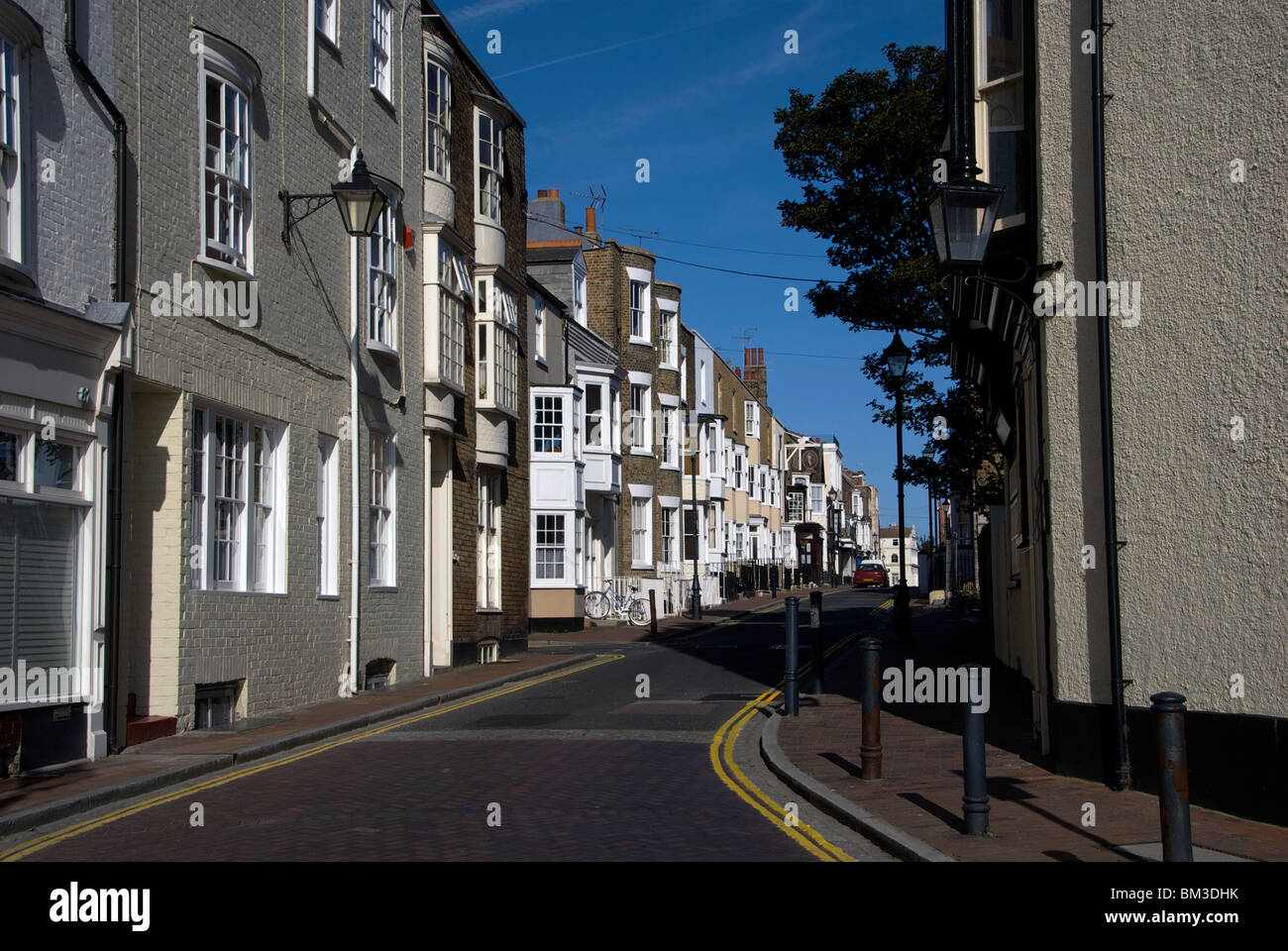 Seafront houses ramsgate hi-res stock photography and images - Alamy
