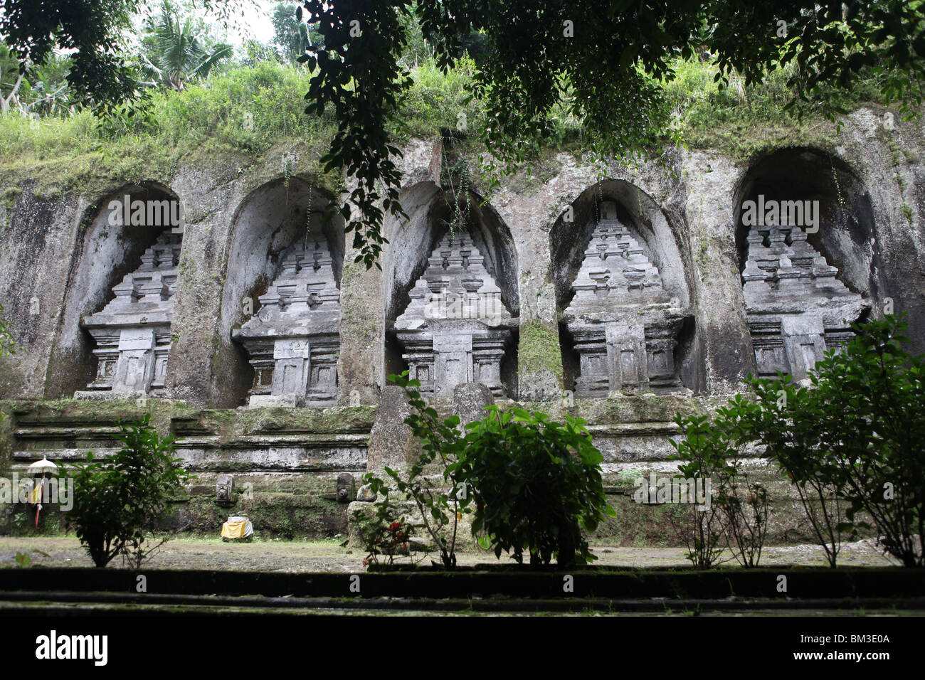 The ancient royal tombs of Gunung Kawi in Tampaksiring, Bali, Indonesia ...
