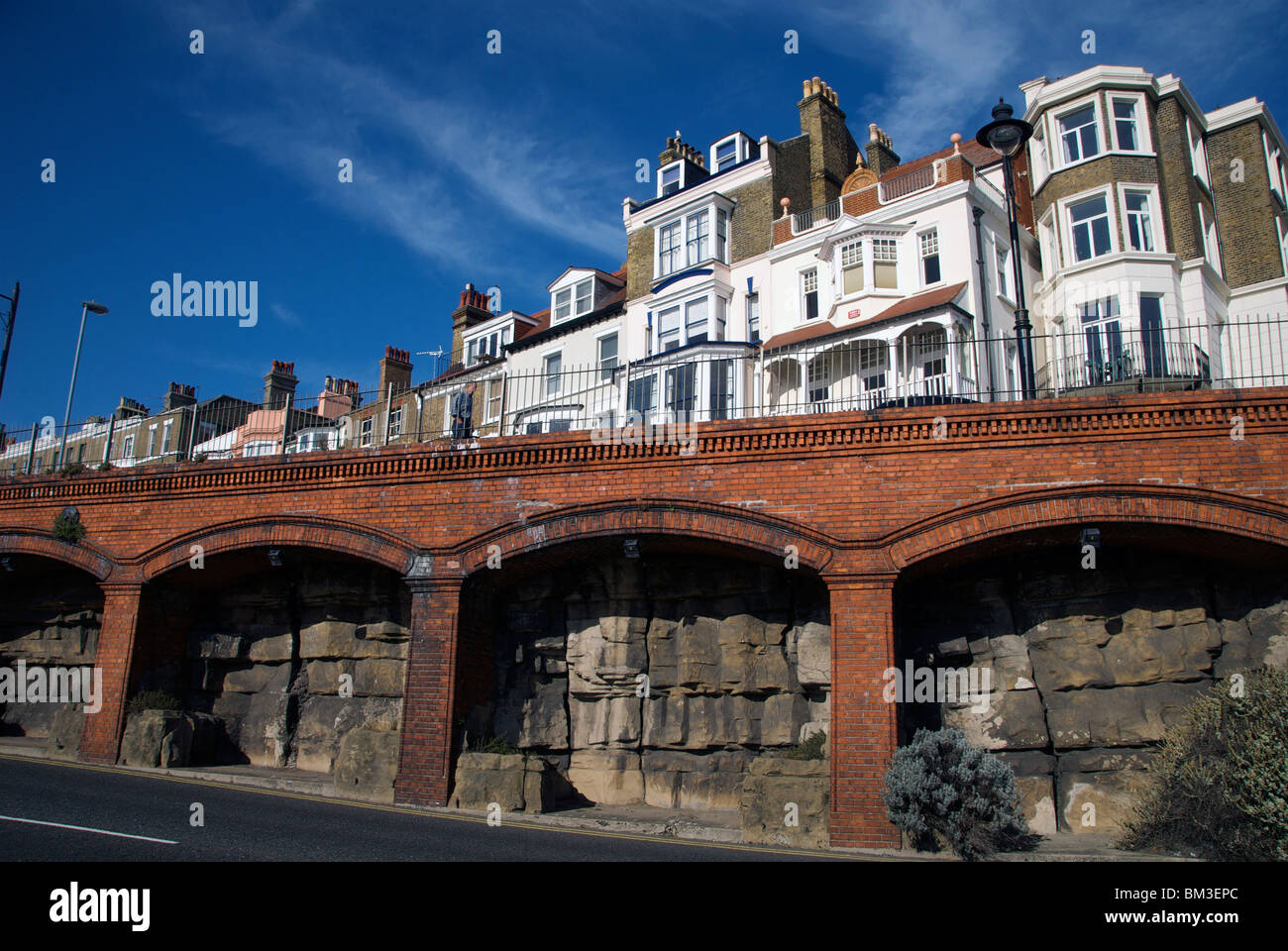 Seafront houses ramsgate hi-res stock photography and images - Alamy