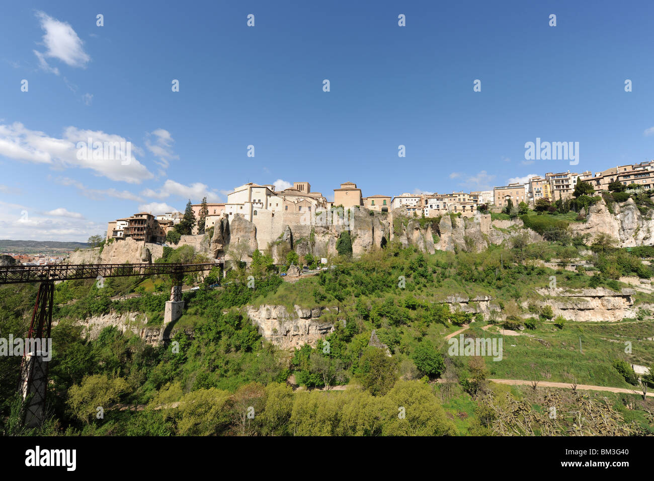 Cuenca rio huecar puente de san pablo hi-res stock photography and ...