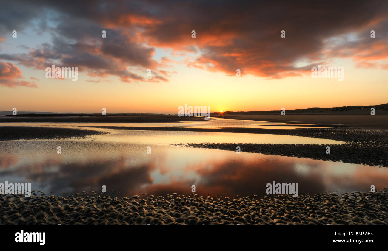 Rye beaches hi-res stock photography and images - Alamy