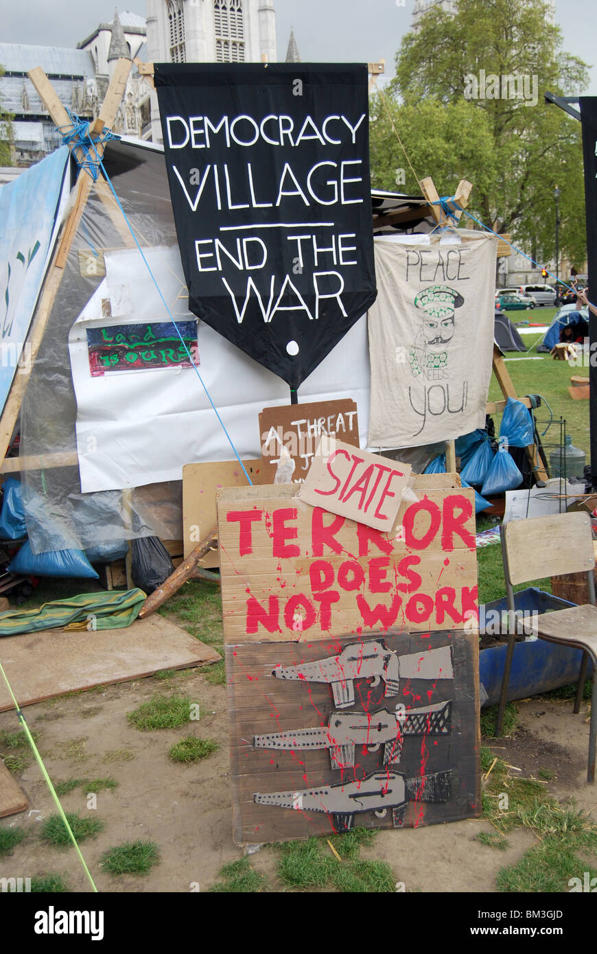 Democracy Village End the War Parliament Square Westminster Stock Photo ...