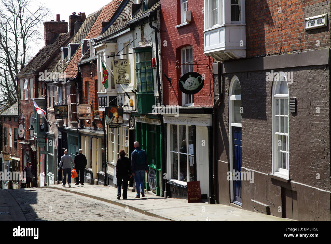 STEEP HILL. LINCOLN. LINCOLNSHIRE. ENGLAND. UK Stock Photo - Alamy