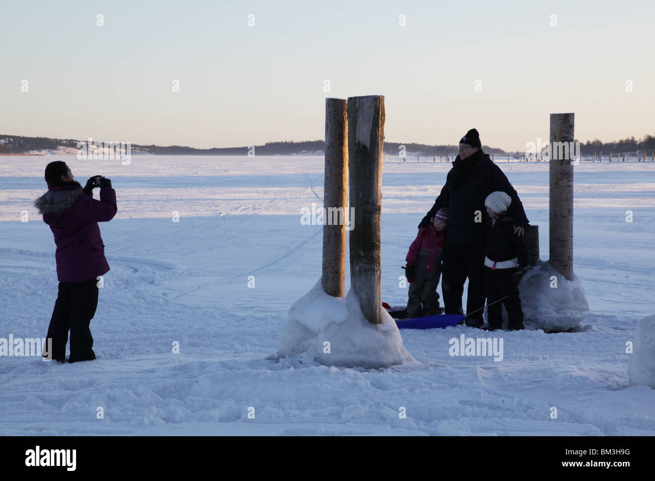 Frozen water wheel winter hi-res stock photography and images - Alamy