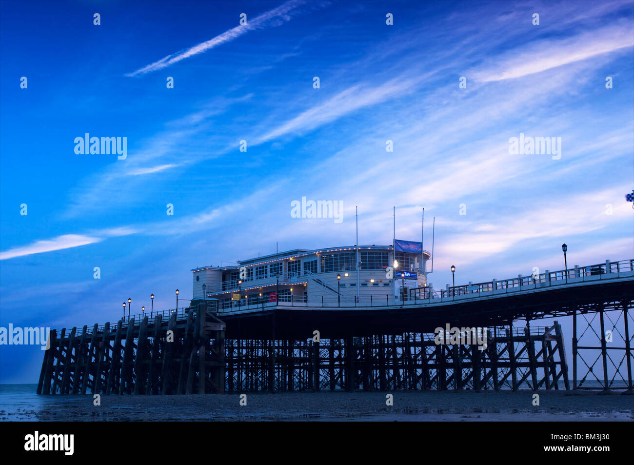 Worthing pier worthing west night hi-res stock photography and images ...