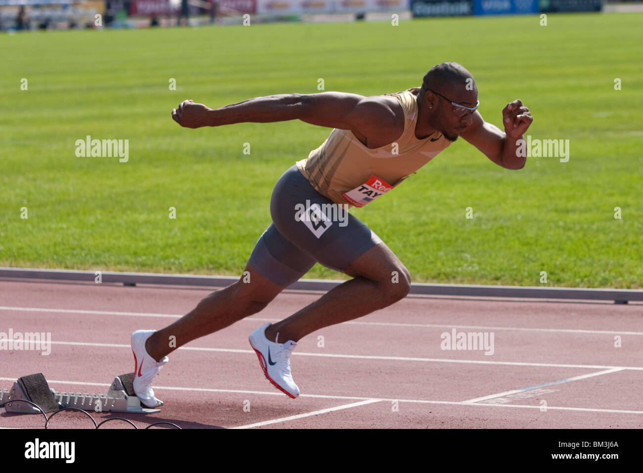 Angelo Taylor (USA) at the start of the 400 meter hurdles at the 2009 ...