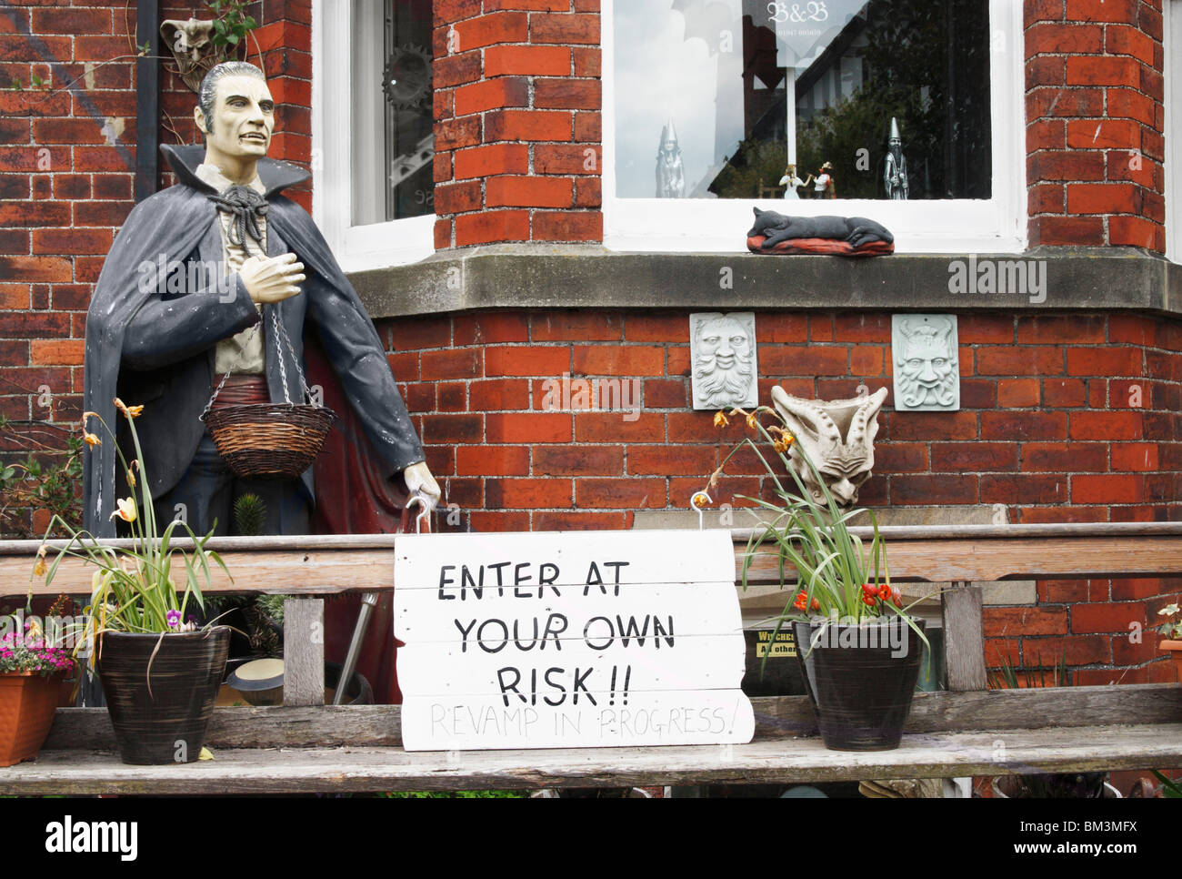 Whitby sign hi-res stock photography and images - Alamy