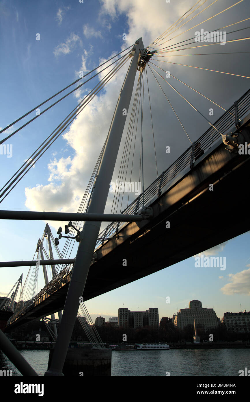 Truss bridge triangle hi-res stock photography and images - Alamy