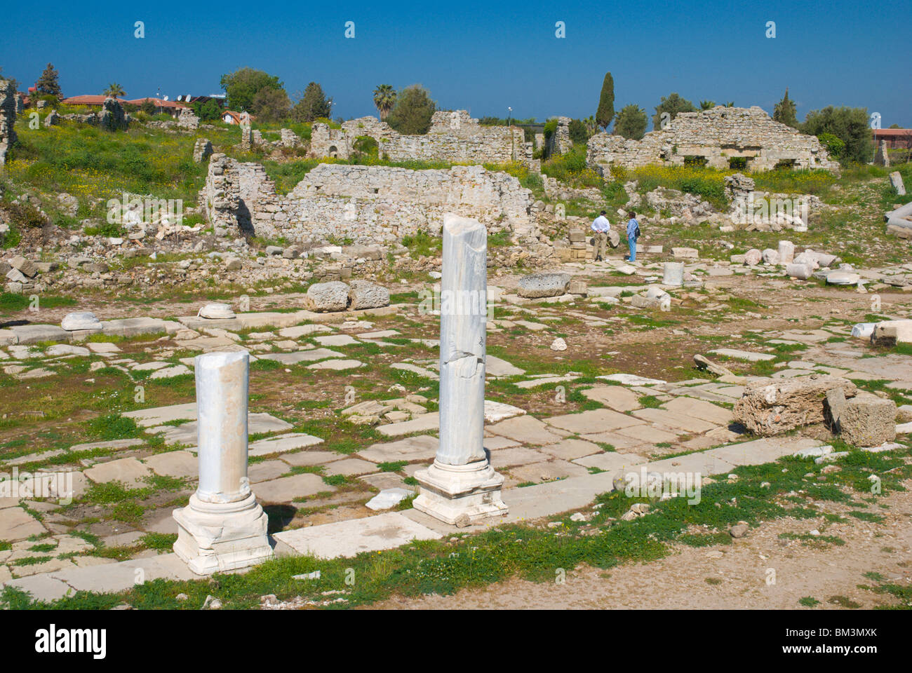 Roman side streets hi-res stock photography and images - Alamy