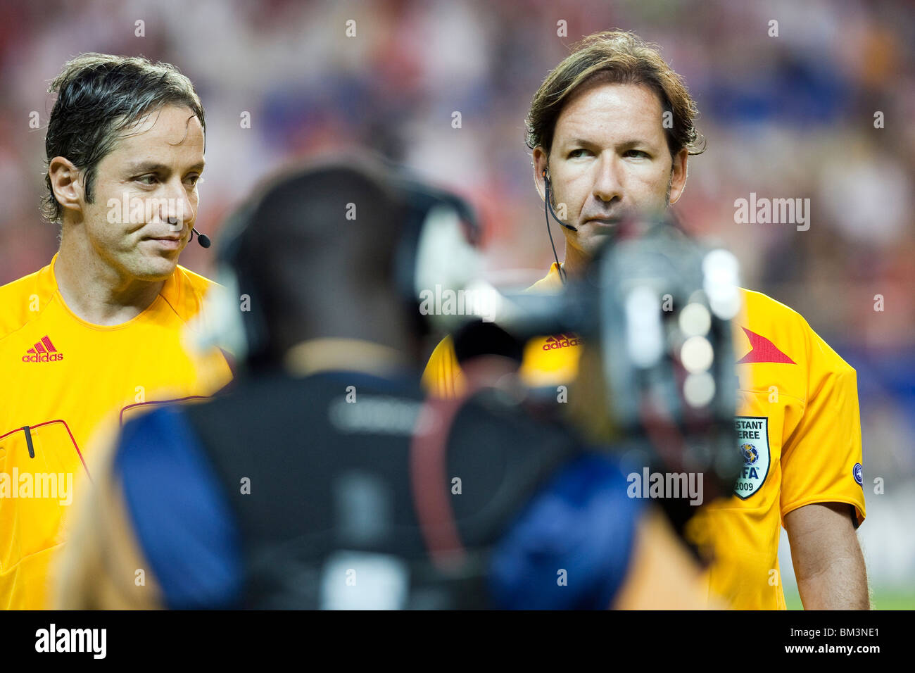 Assistant referee hi-res stock photography and images - Alamy
