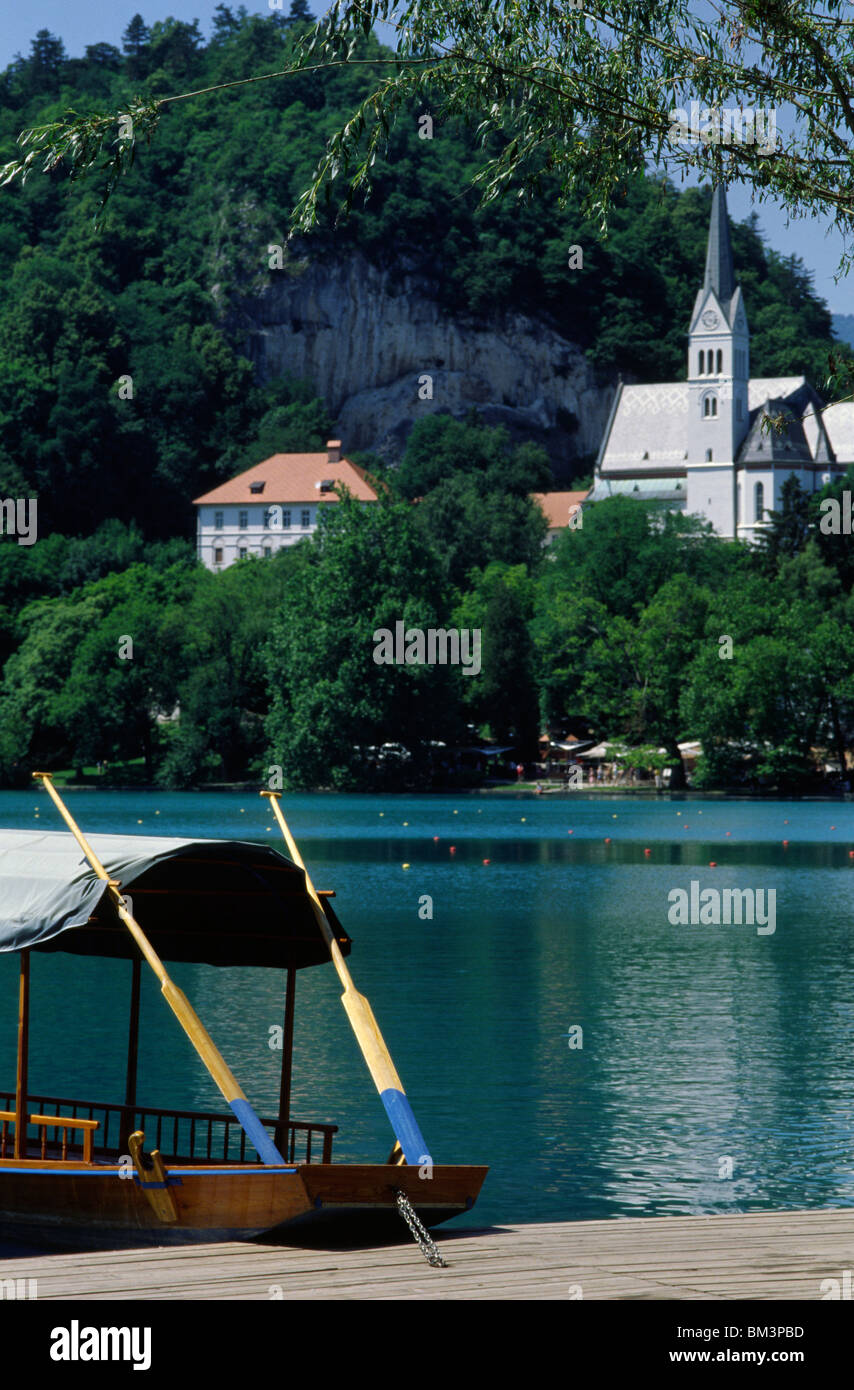 Iconic bled scenery boats hi-res stock photography and images - Alamy