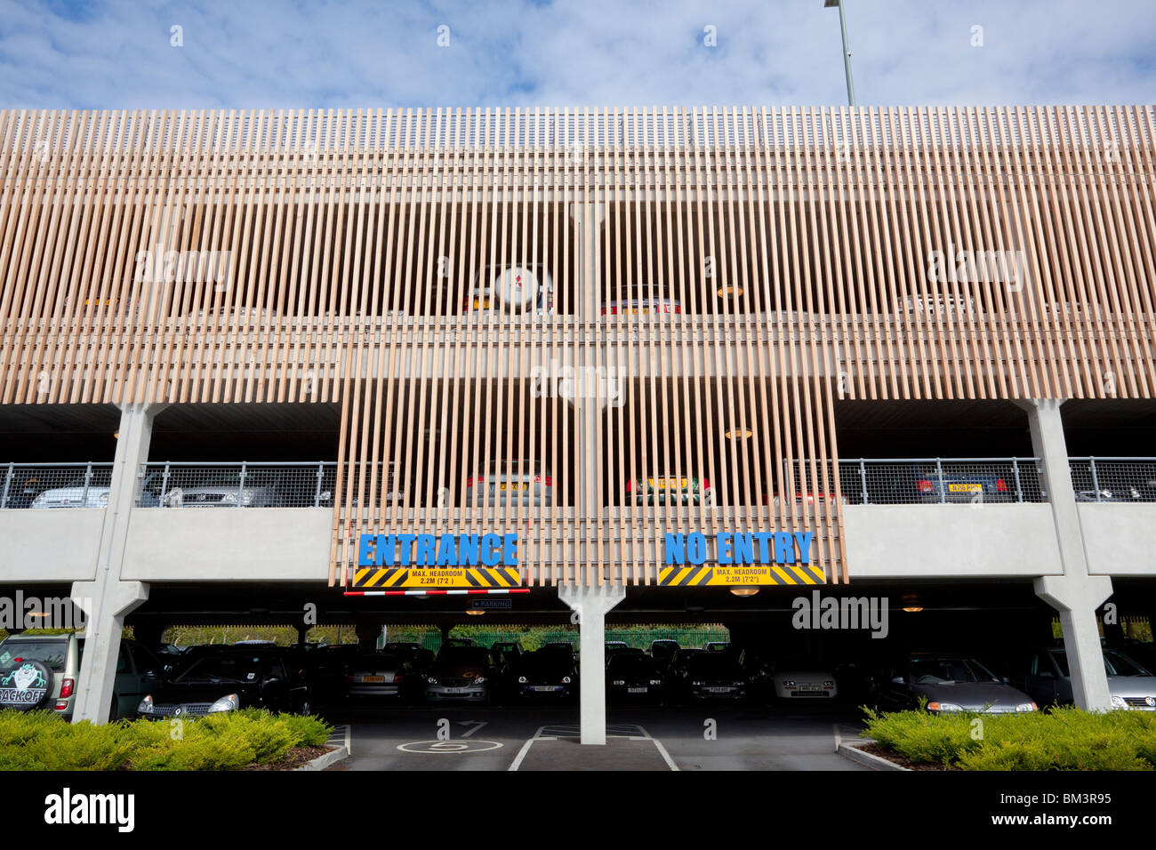 Multi storey car park hi-res stock photography and images - Alamy