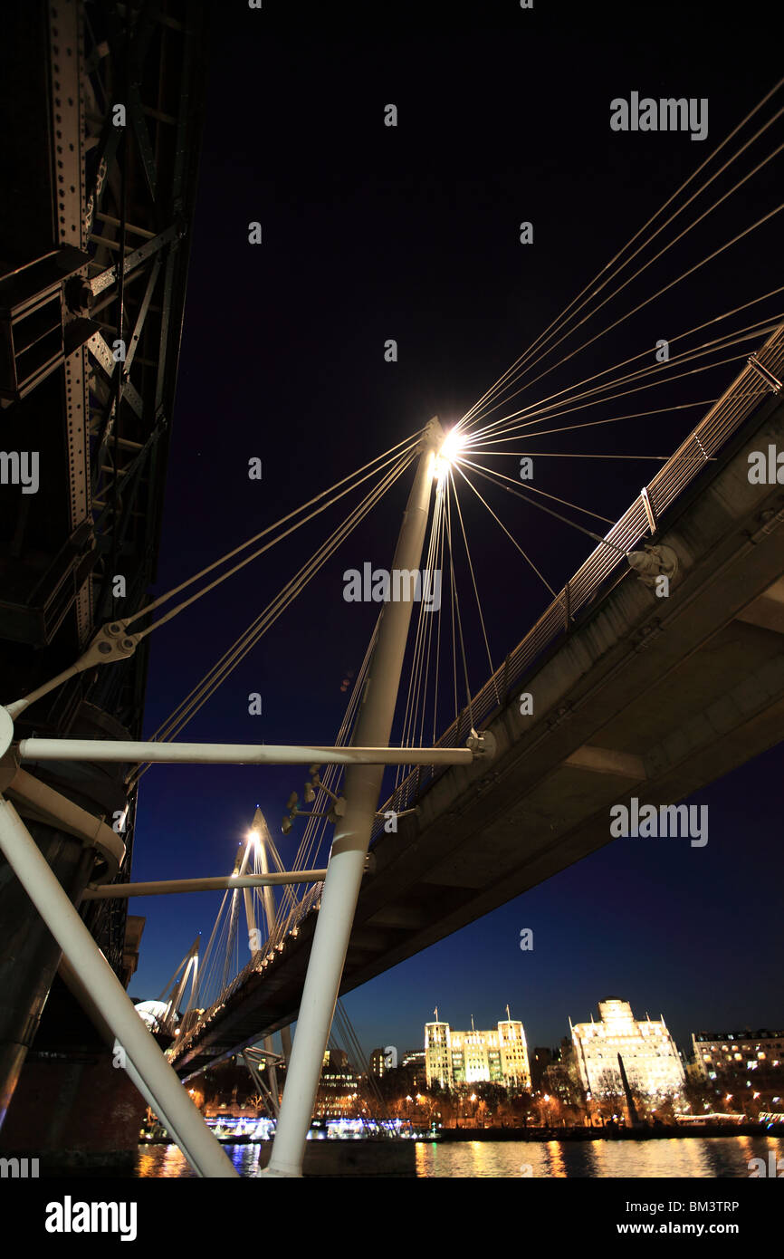 Truss bridge triangle hi-res stock photography and images - Alamy