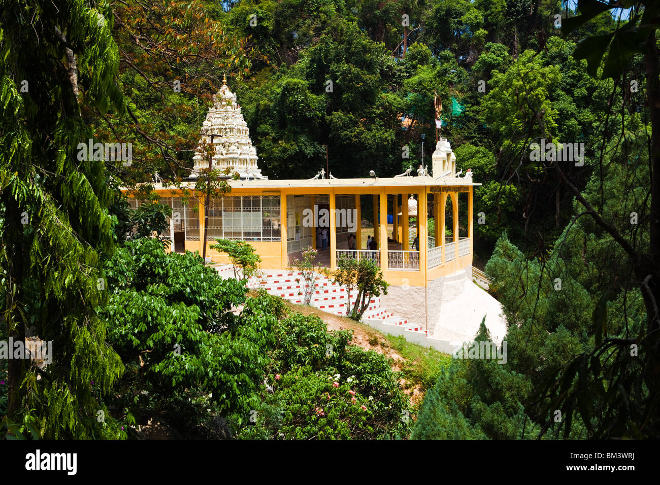 A hindu temple on a Penang hillside Stock Photo - Alamy