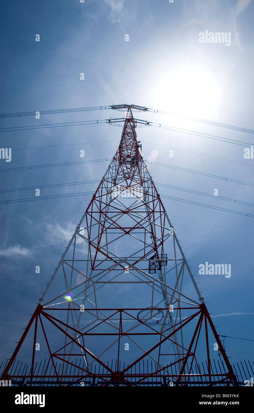 Line iron hi-res stock photography and images - Alamy
