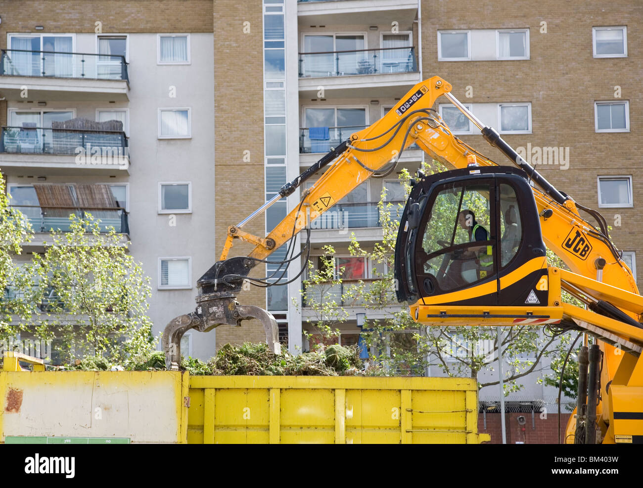 Jcb operator hi-res stock photography and images - Alamy