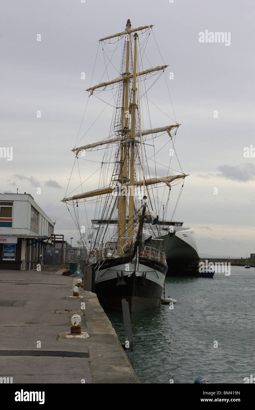 Weymouth Harbour Tall Ship Pelican of London Stock Photo - Alamy
