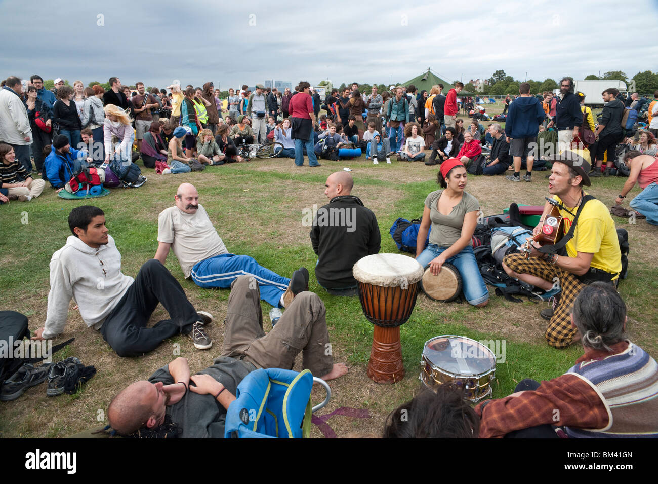 Campers meeting hi-res stock photography and images - Alamy