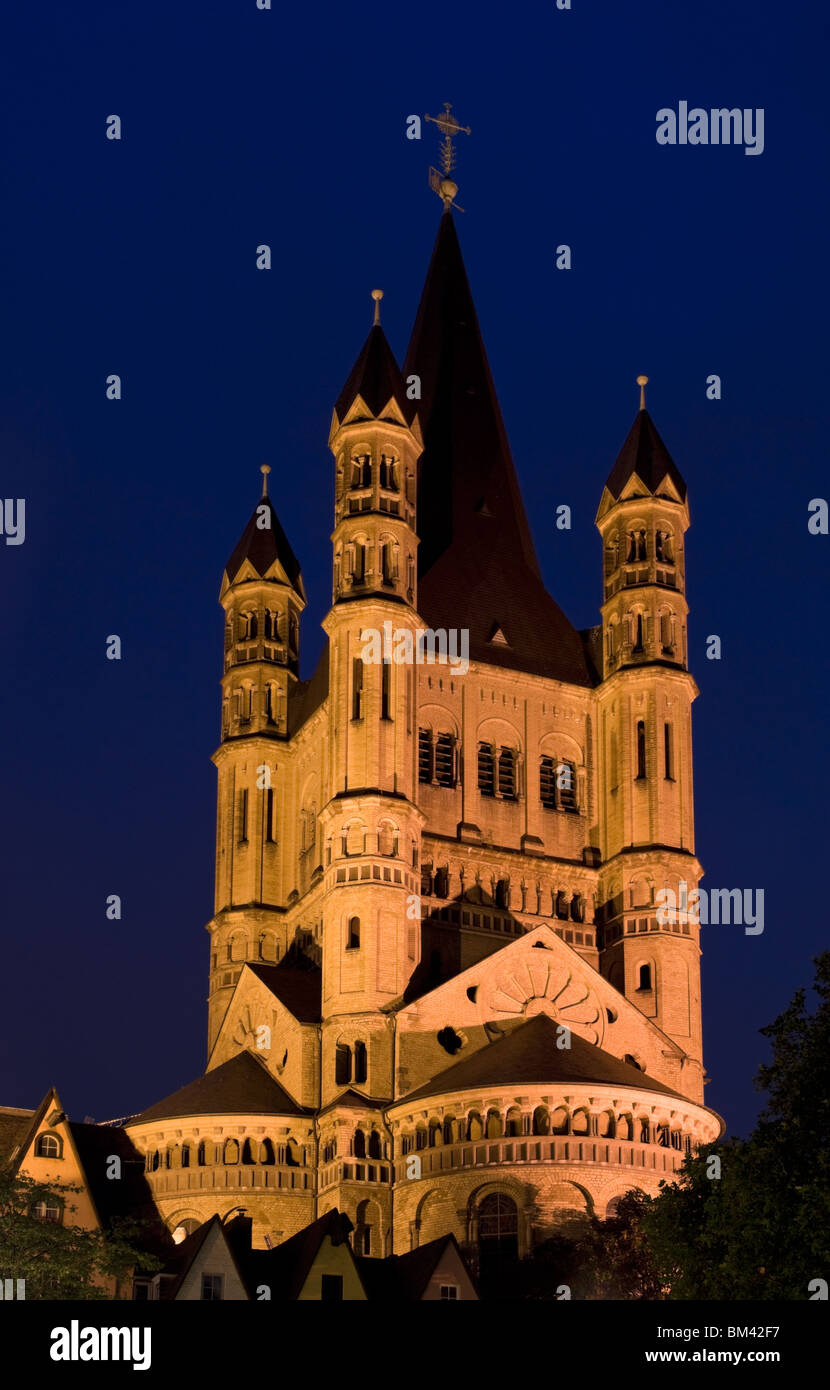 Great Saint Martin (Gross St Martin) Basilica at dusk Stock Photo - Alamy