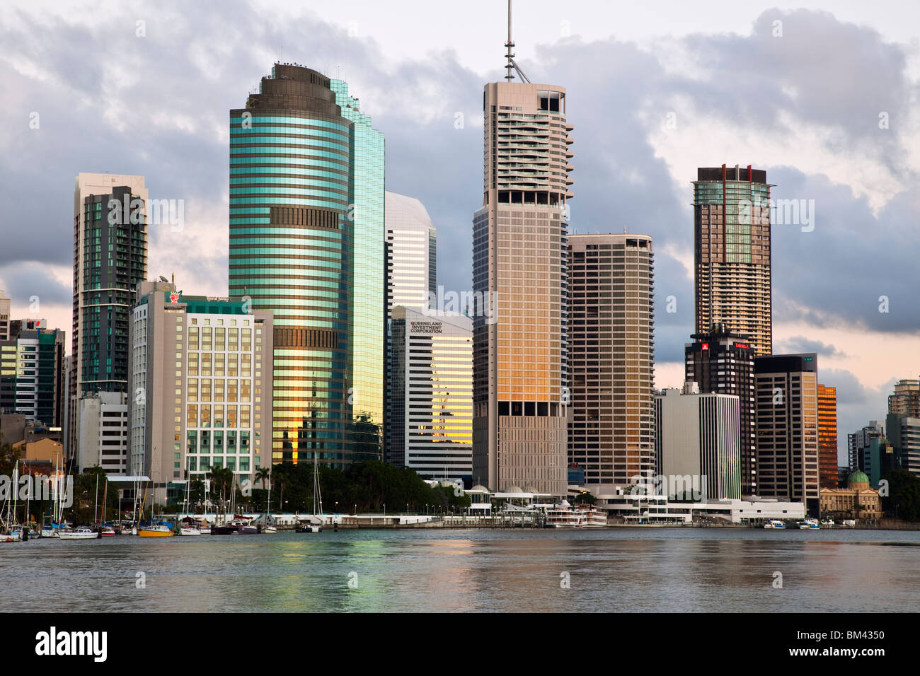 View of the city skyline from Kangaroo Point at dawn. Brisbane ...