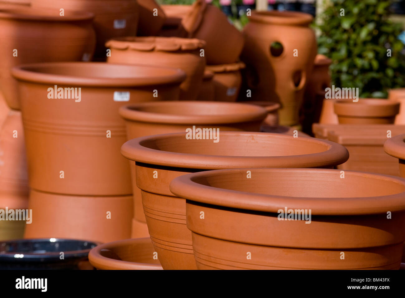 Italian terracotta pots hi-res stock photography and images - Alamy