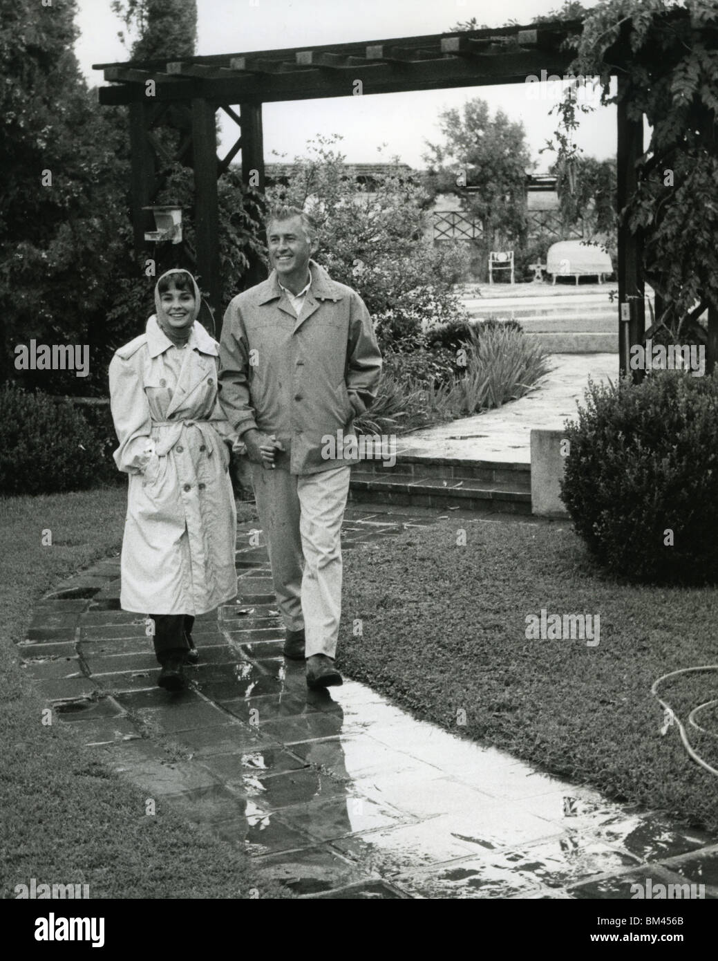 JEAN SIMMONS - UK film actress and husband Stewart Granger about 1956 ...