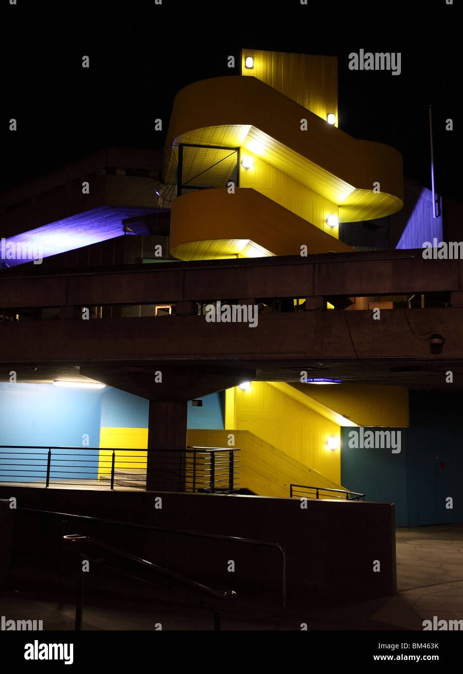 Queen elizabeth walk view hi-res stock photography and images - Alamy