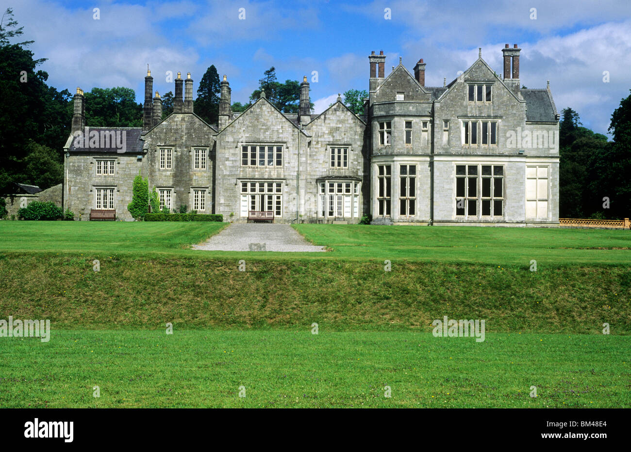 Ireland eire irish stately home homes hi-res stock photography and ...