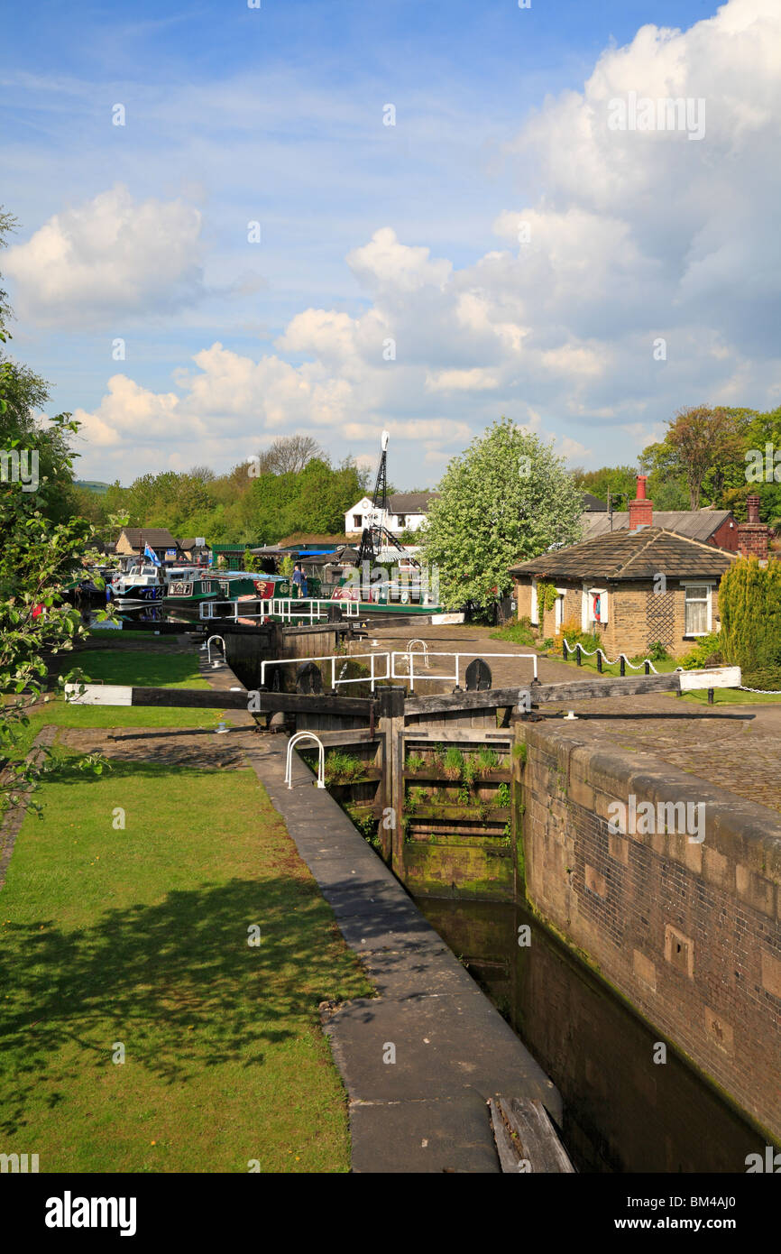 Shepley bridge hi-res stock photography and images - Alamy