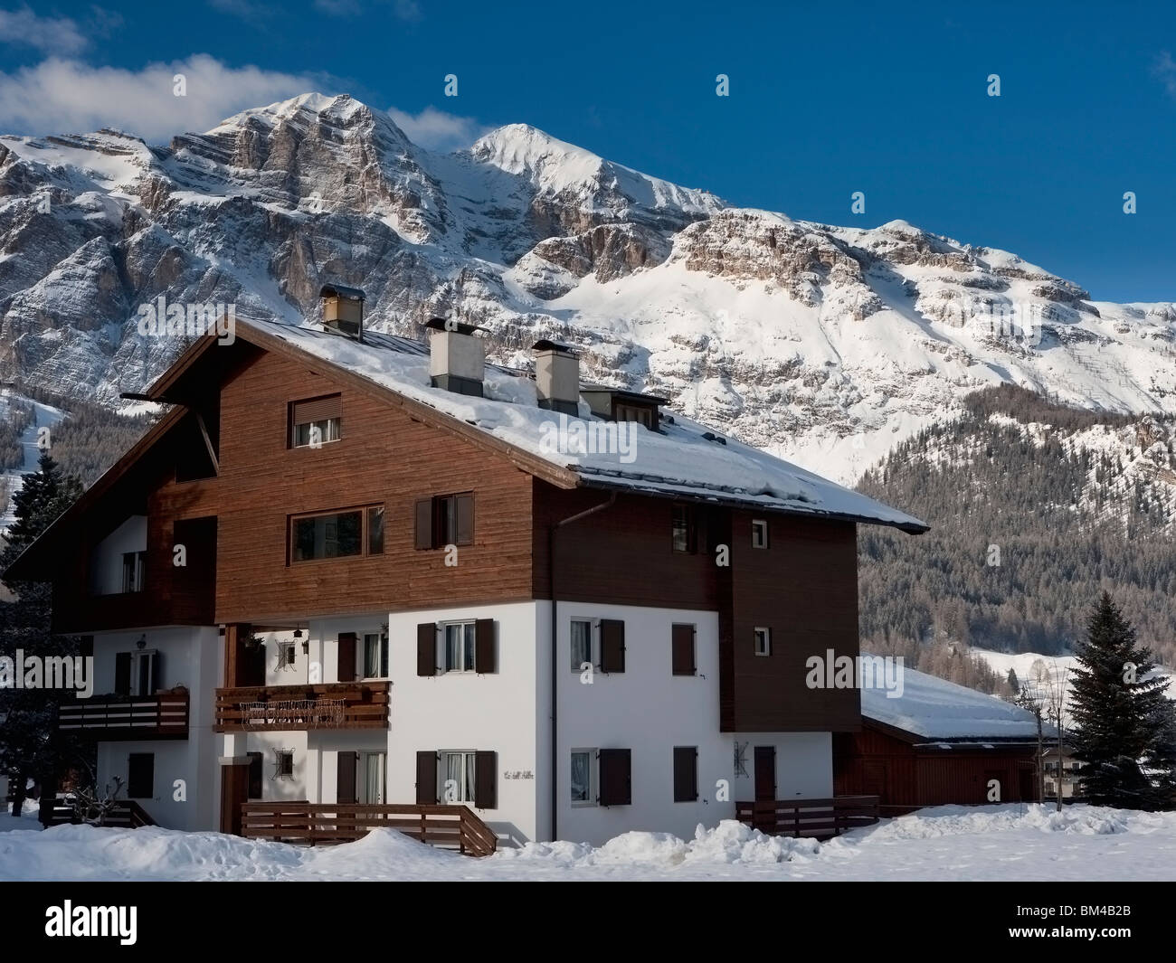 winter view of the Dolomites of Cortina D'Ampezzo, Dolomiti Italian ...