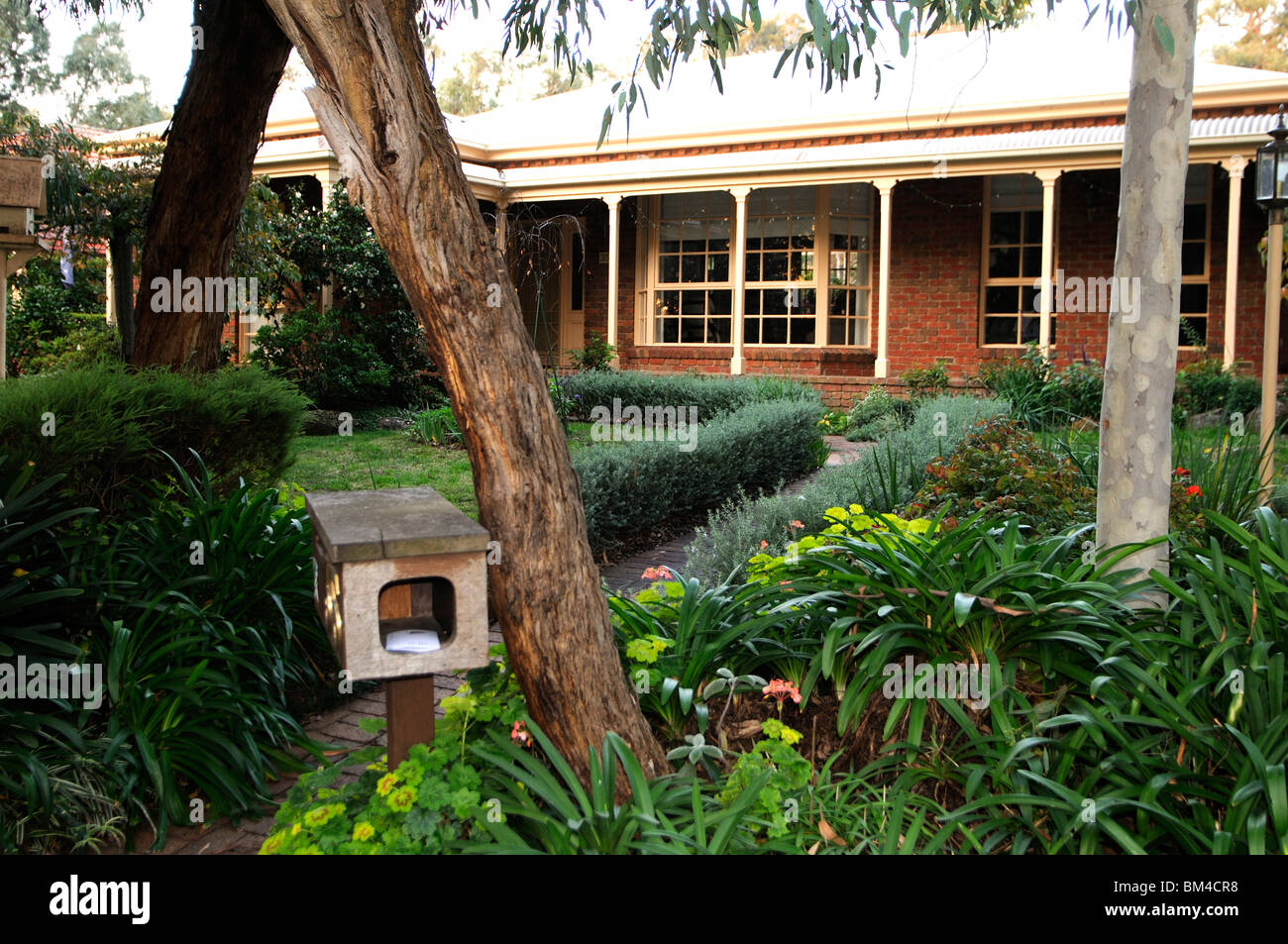 housing, Blackburn, Melbourne Australia Stock Photo - Alamy