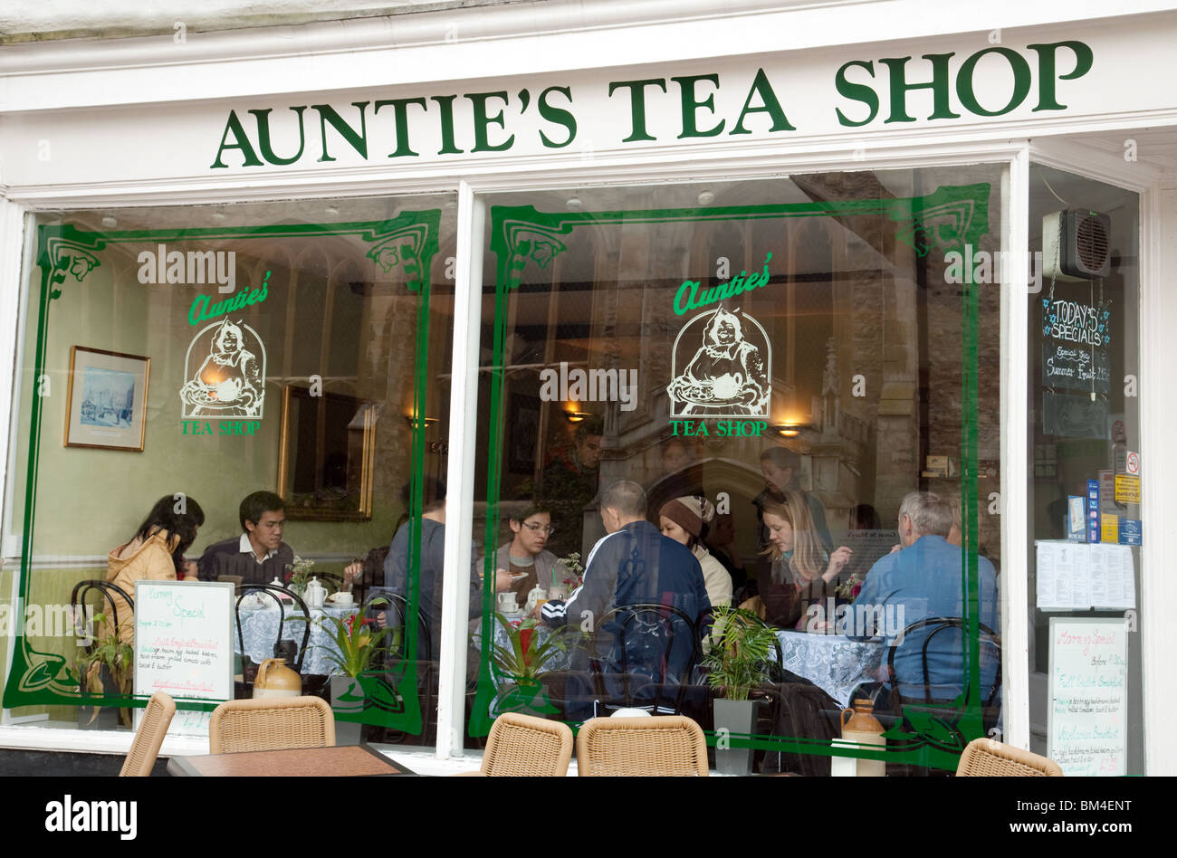 Inside tea shop hi-res stock photography and images - Alamy