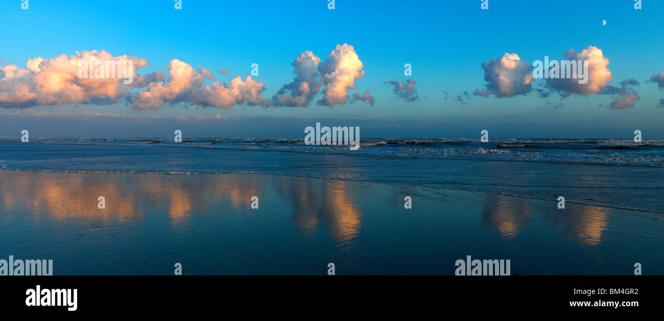 English channel water hi-res stock photography and images - Alamy