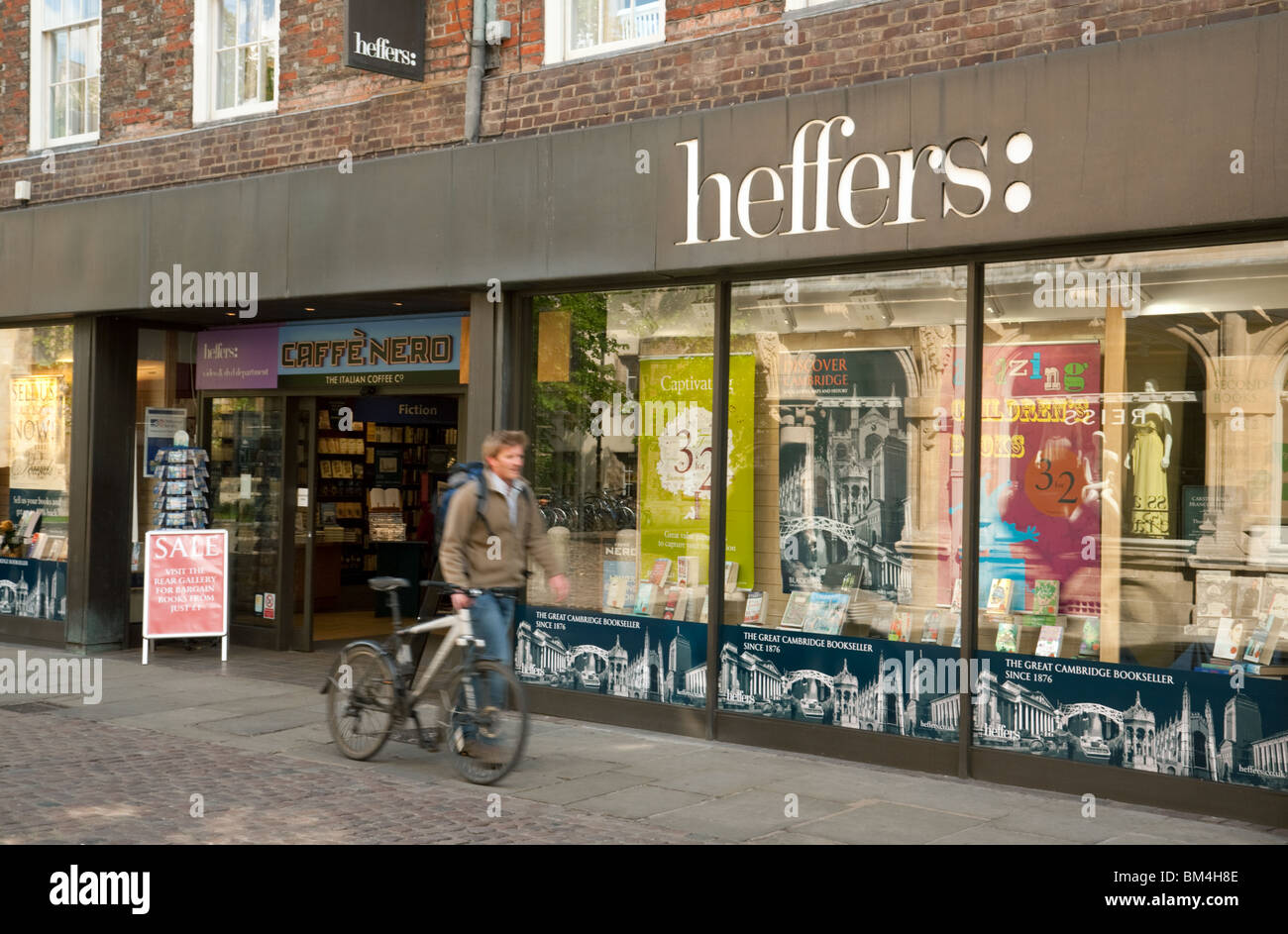 Heffers bookstore cambridge hi-res stock photography and images - Alamy