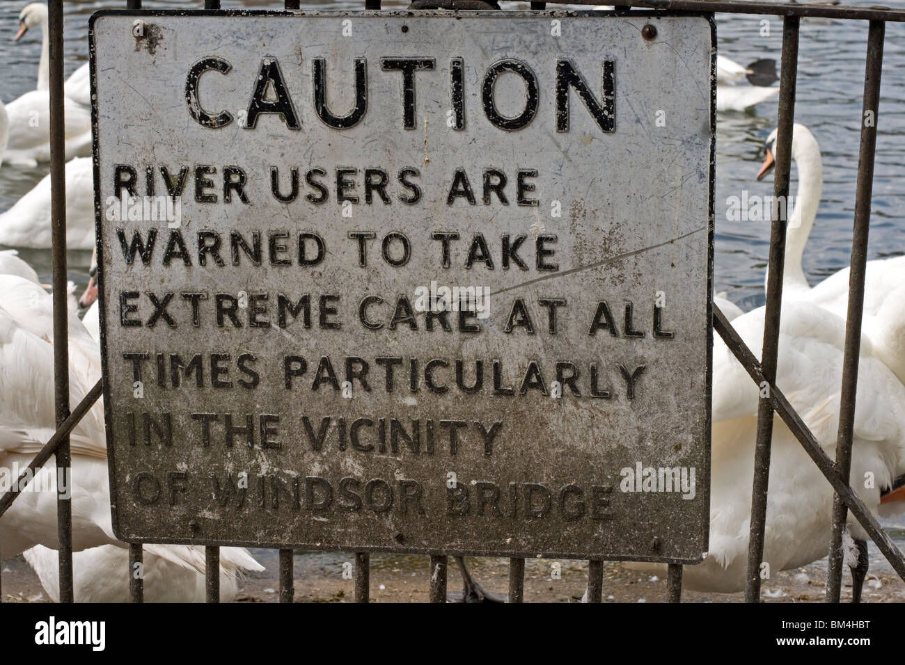 Warning sign on the river bank, River Thames, Windsor Stock Photo - Alamy