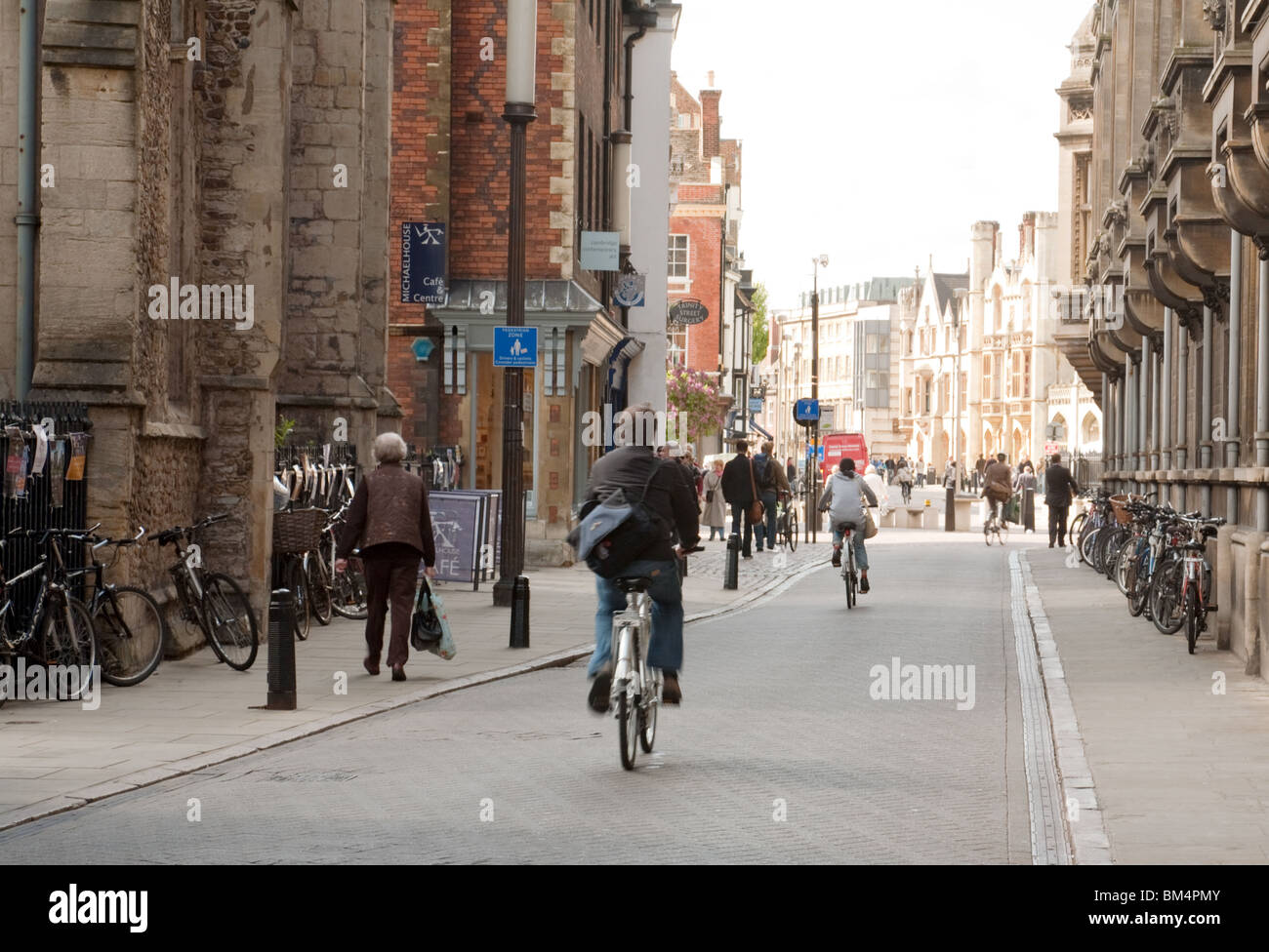 Street view cambridge hi-res stock photography and images - Alamy